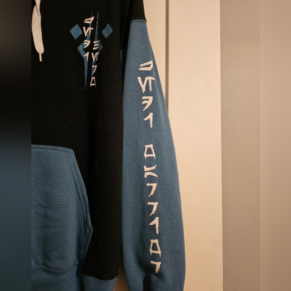 Geeknet | Tops | Unisex Ahsoka Jedi Warrior Hoodie | Poshmark